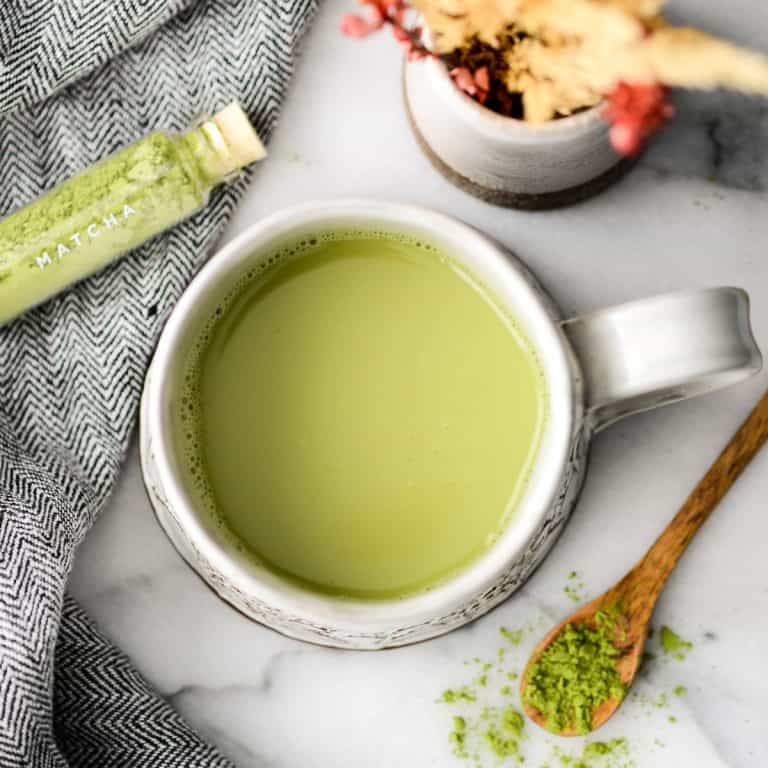 Healthy Matcha Latte - JoyFoodSunshine