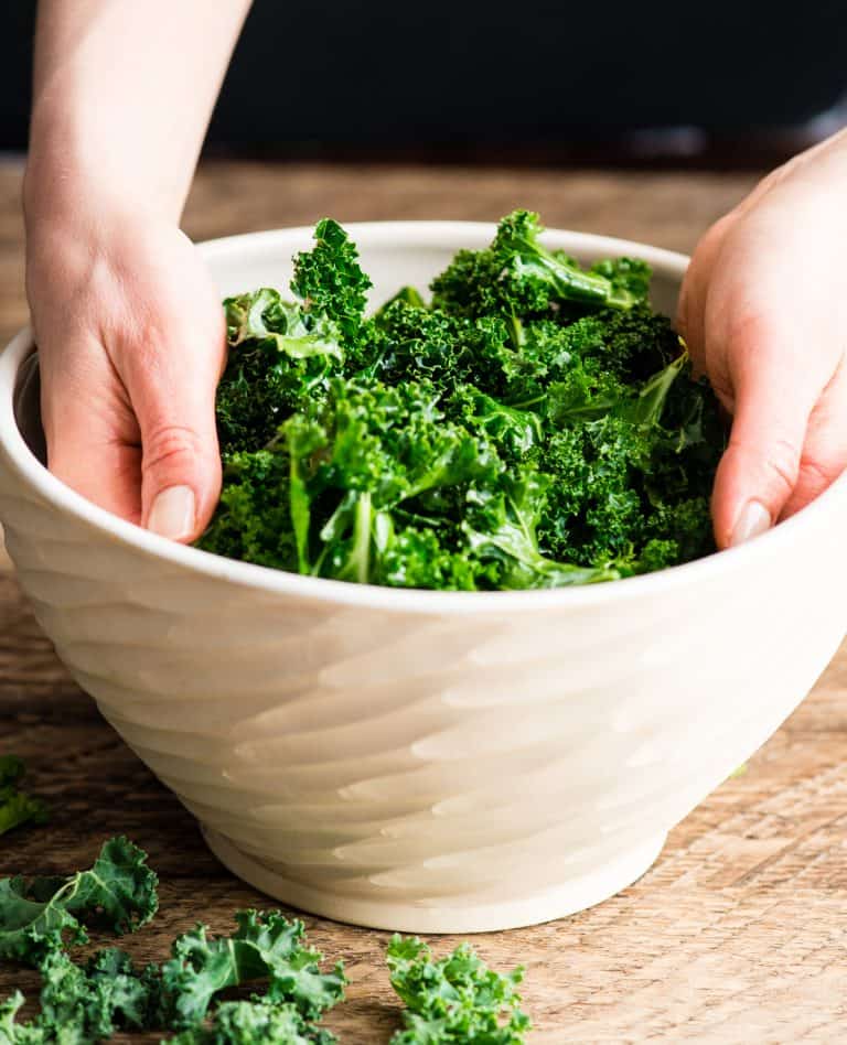 Crispy Baked Kale Chips - JoyFoodSunshine