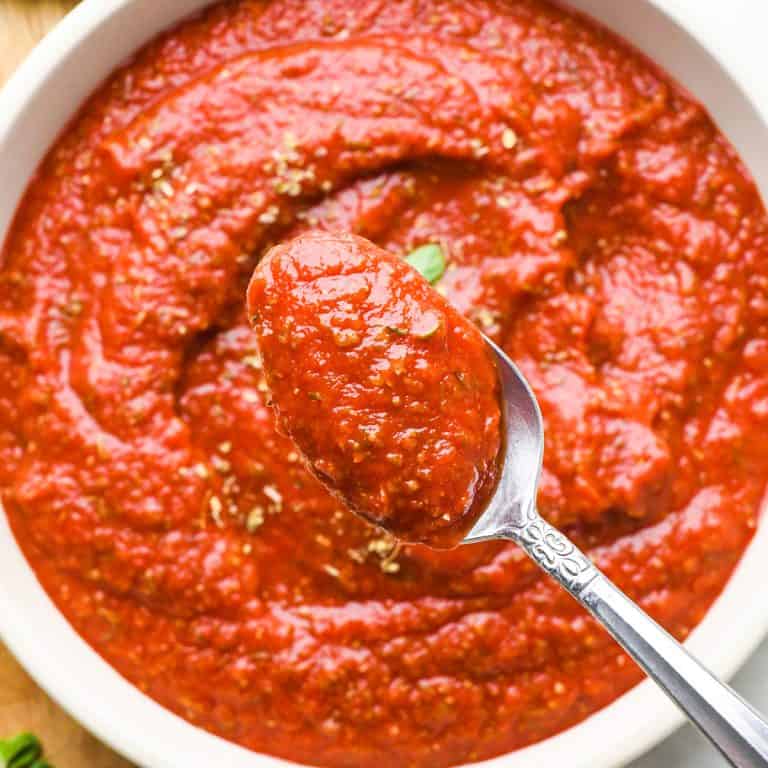 Easy Homemade Pizza Sauce Recipe (5- Minutes) - JoyFoodSunshine