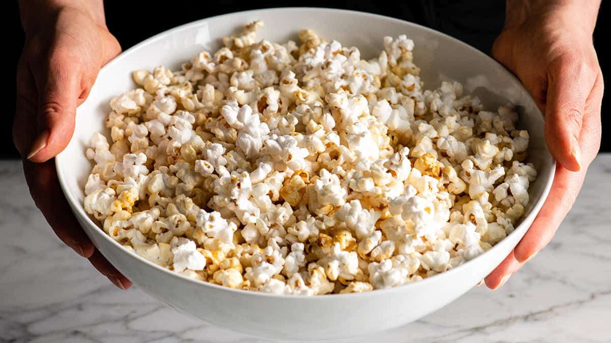 Kettle Corn Recipe - JoyFoodSunshine