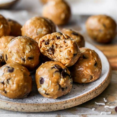 Peanut Butter Protein Balls (Energy Balls) - JoyFoodSunshine
