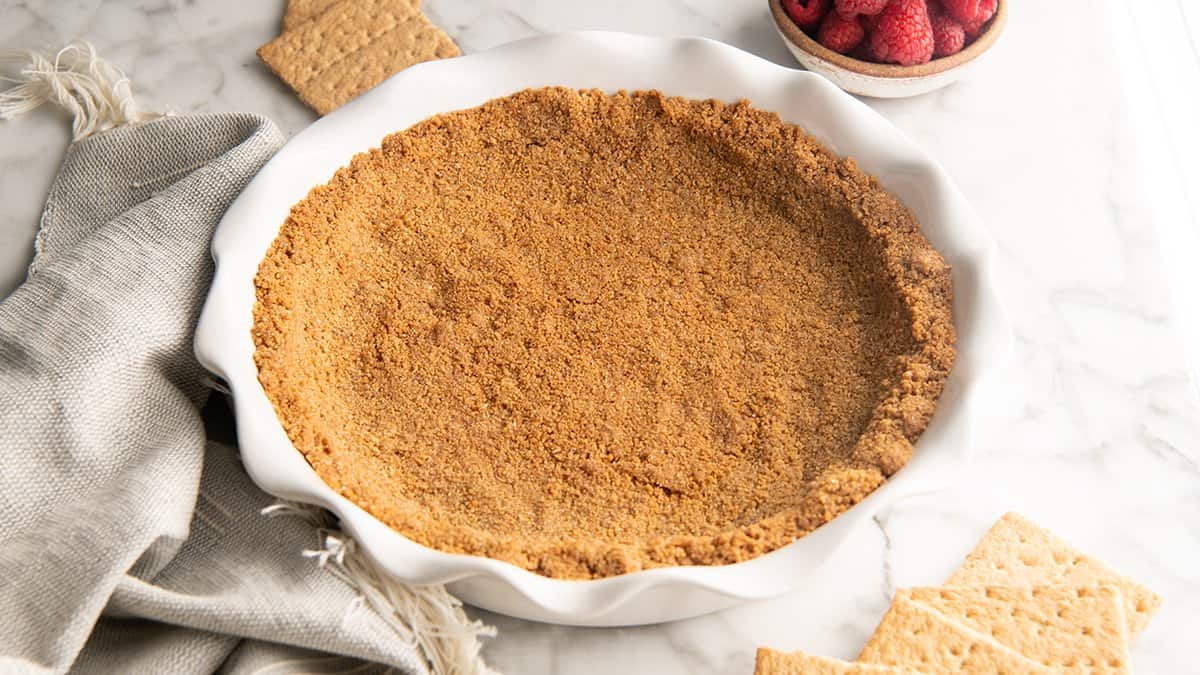 Graham Cracker Crust - JoyFoodSunshine