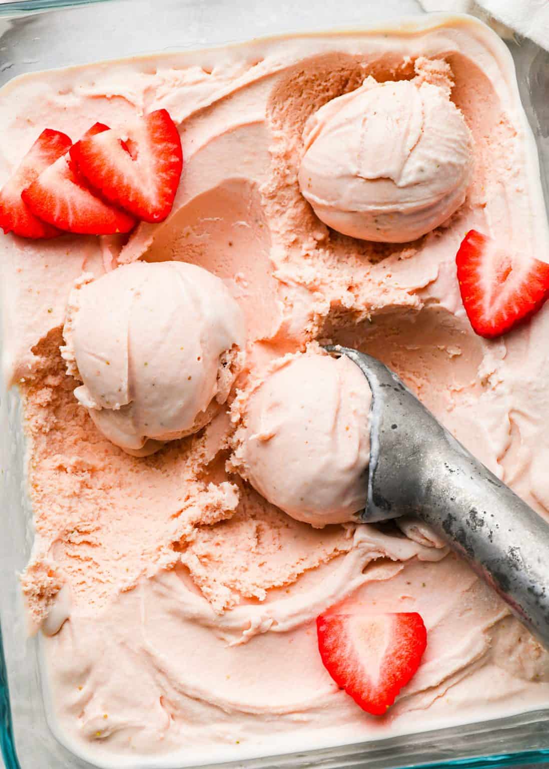 Strawberry Ice Cream - JoyFoodSunshine