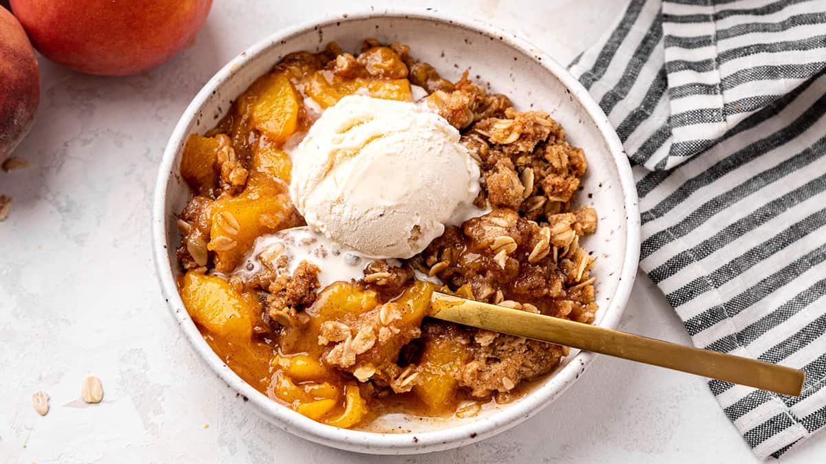 Peach Crisp - JoyFoodSunshine