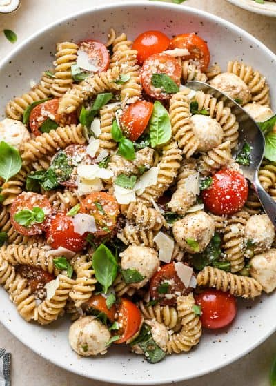 Caprese Pasta Salad - JoyFoodSunshine